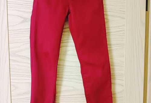 Красные джинсы Stradivarius р-р EUR 32
