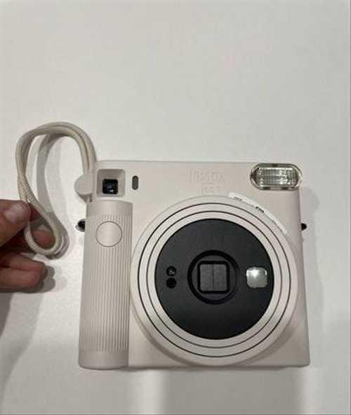 Фотоаппарат моментальной печати Fujifilm Instax