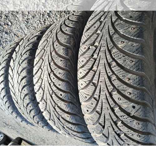 Goodyear UltraGrip Extreme 205/55 R16