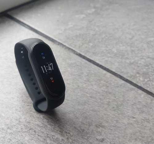 Фитнес-браслет Xiaomi Mi Band 5