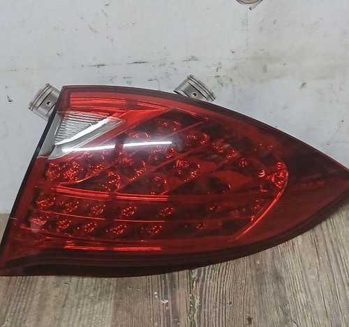 Porsche Cayenne 958 фонарь задний правый