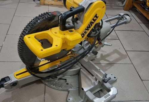 Торцовочная пила dewalt DWS727-QS