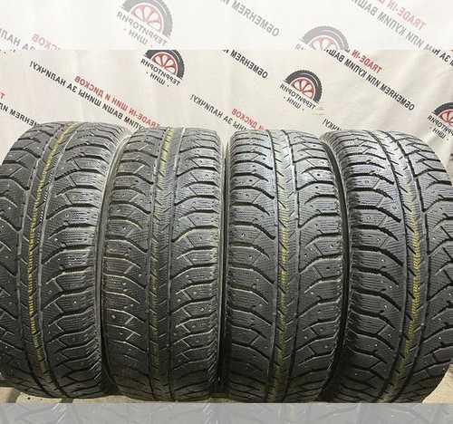 Bridgestone Ice Cruiser 7000 215/60 R17 102H