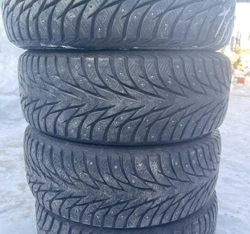 Yokohama 104ZR 215/55 R17