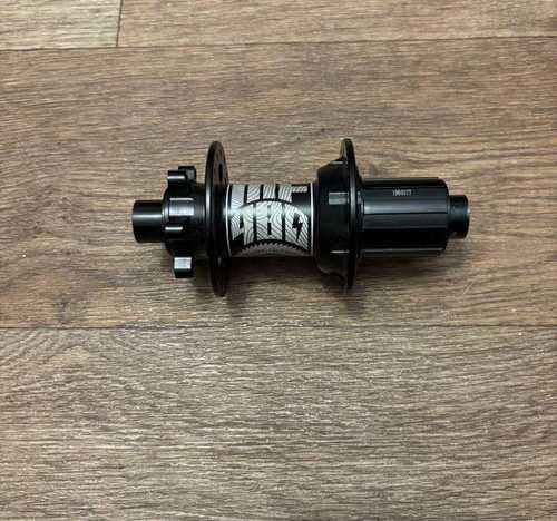 Задняя втулка koozer mf480 12*142