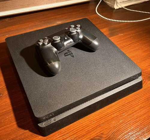 Sony Playstation 4 slim