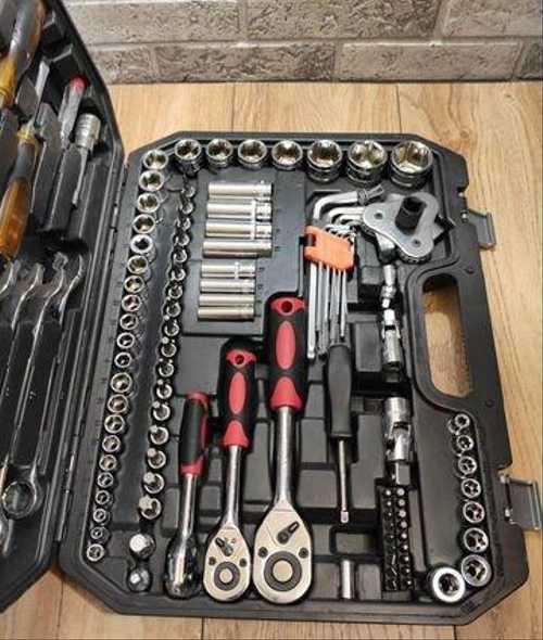 Набор инструментов Tools