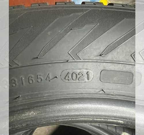 Nokian Tyres Hakkapeliitta 8 215/60 R17