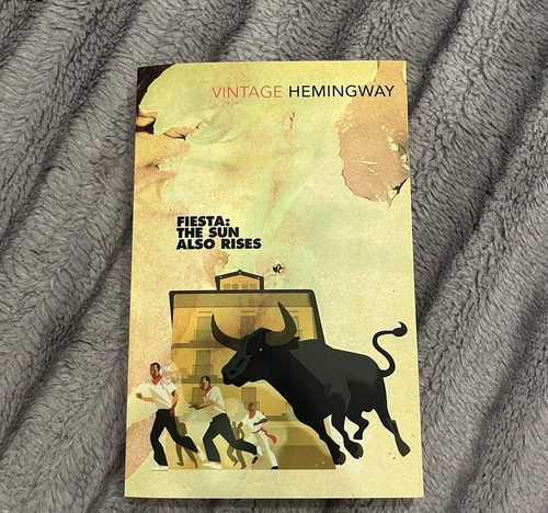 Книга на английском Э. Хемингуэй Фиеста