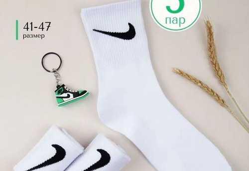 Носки Nike в подарочной упаковке с брелком