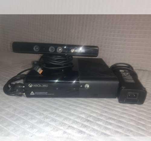 Xbox 360   6 игр и 4 геймпада