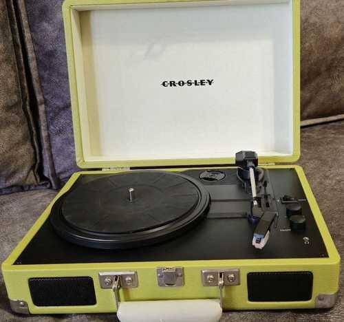 Виниловый проигрыватель crosley