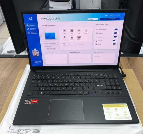 15.6" Ноутбук asus Vivobook oled Ryz7520U 16/512G