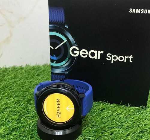 Смарт часы Samsung Gear Sport
