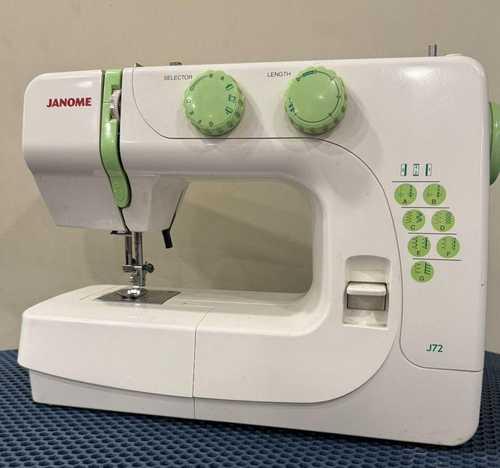 Швейная машина janome J72