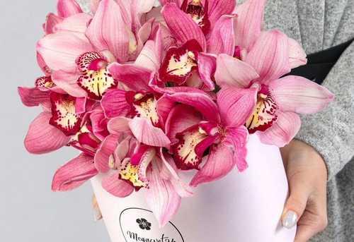 15 Розовых Орхидей в коробке