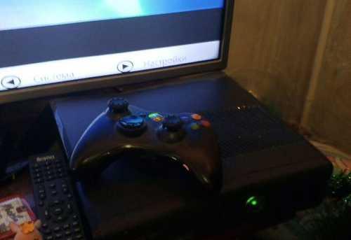 Xbox 360 Slim (Freeboot-Aurora)