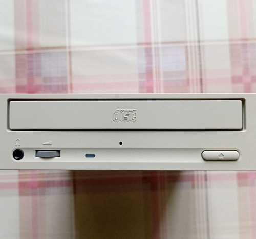 CD-ROM Teac CD-540E IDE