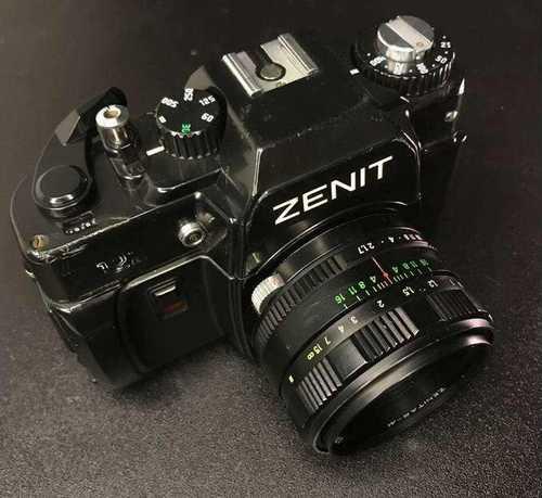 Пленочный фотоаппарат Зенит-122 + Зенитар-М