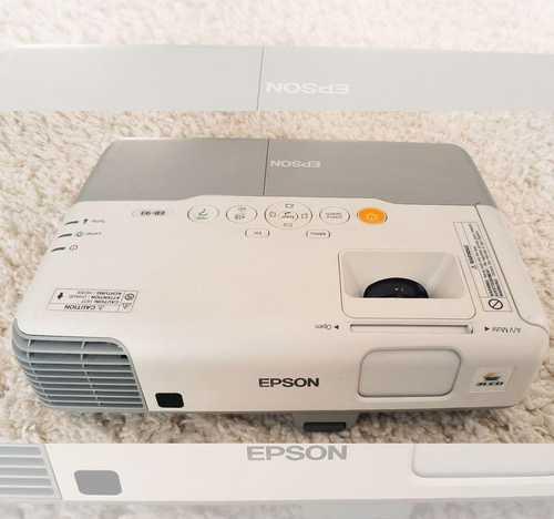 Проектор Epson EB-93