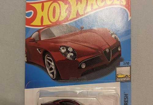 Модель Hot Wheels alfa romeo 8C competizione