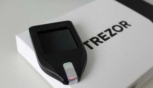 Криптокошелек Trezor Model T