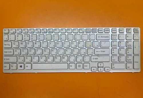 Б/У клавиатура для ноутбука Sony SVE151 белая