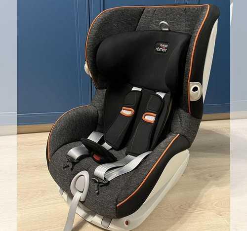 Детское автокресло Britax Romer trifix