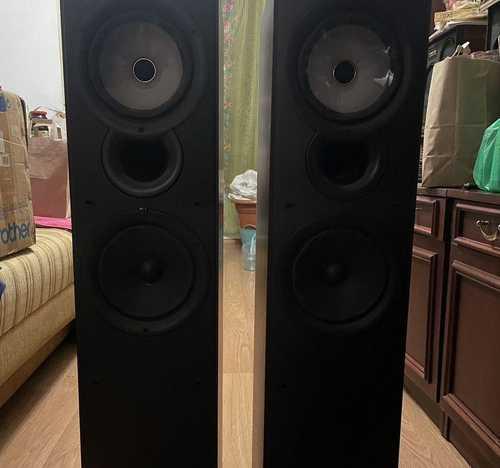 KEF Q55