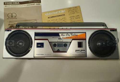 Японский магнитофон с радио Toshiba RT-S65