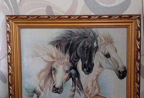 Картина из гобелена в раме лошади