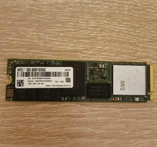 240 gb Intel SSD 600P Накопитель/диск