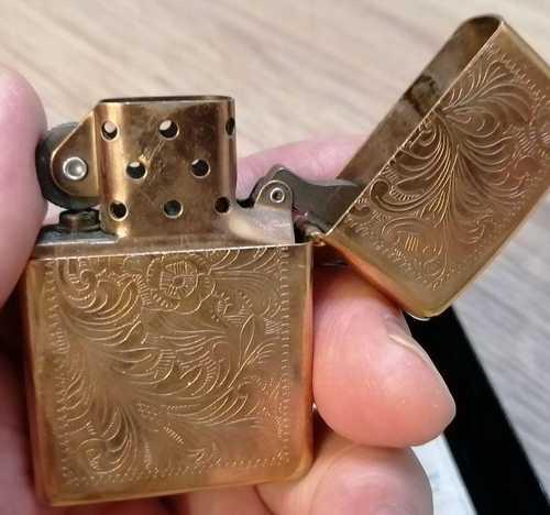 Зажигалка бензиновая zippo