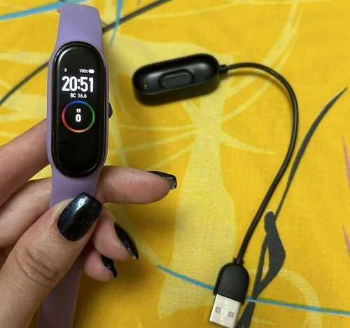 Фитнес браслет xiaomi mi band 4