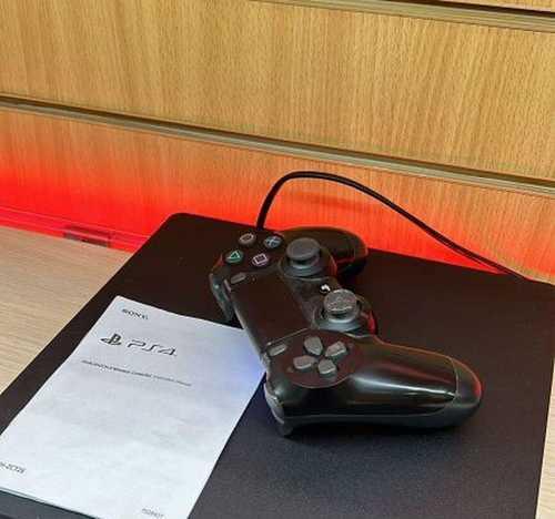 Игровая приставка приставка Sony PS4 slim 500GB