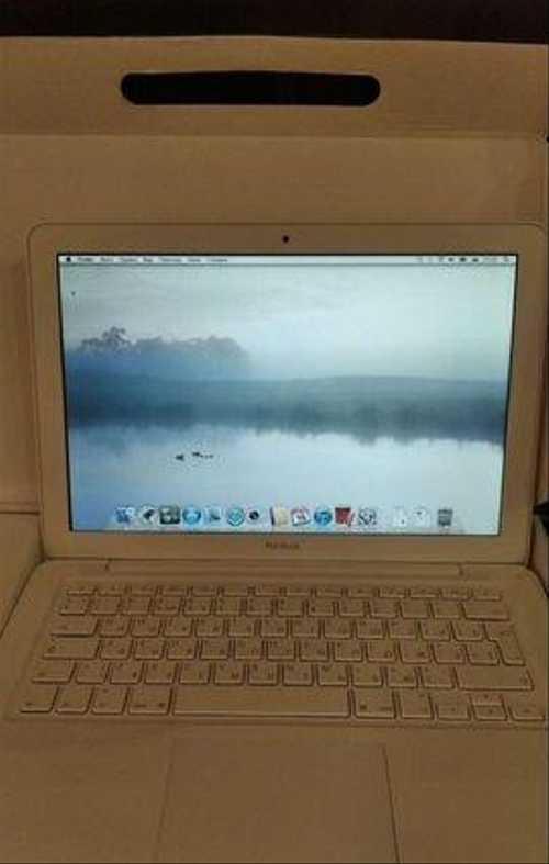 Apple MacBook A1342