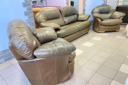 Кожаный диван и 2 кресла Britanica