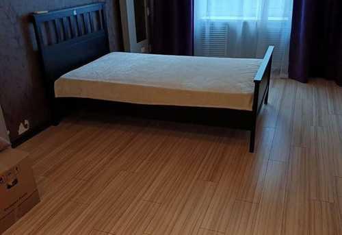 Кровать lkea 1,5 спальная коричневая