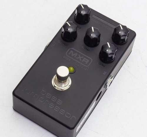 MXR M87 Blackout Series Bass Compressor