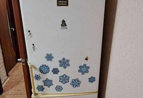 Холодильник б/у самсунг в рабочем состоянии 7000р