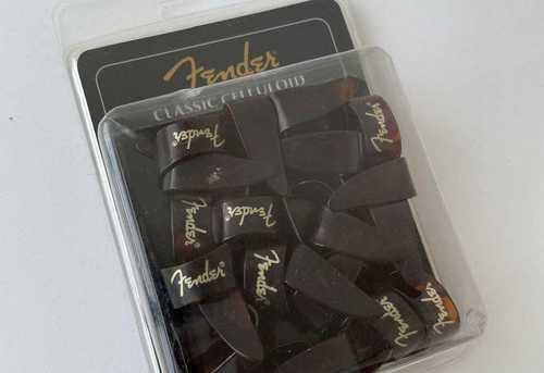 Медиатор коготь Fender Classic Celluloid (24)