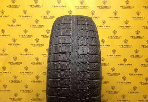 Toyo Winter Tranpath MK4a 215/60 R17