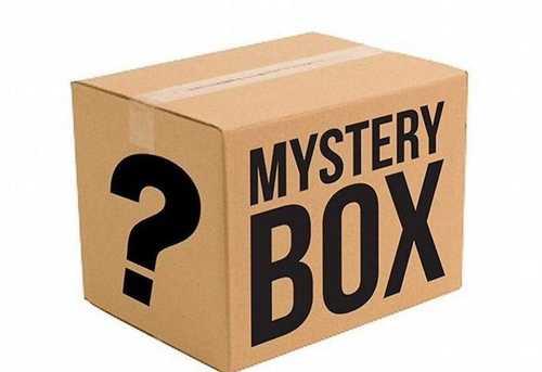 Mystery box с брендовыми толстовками