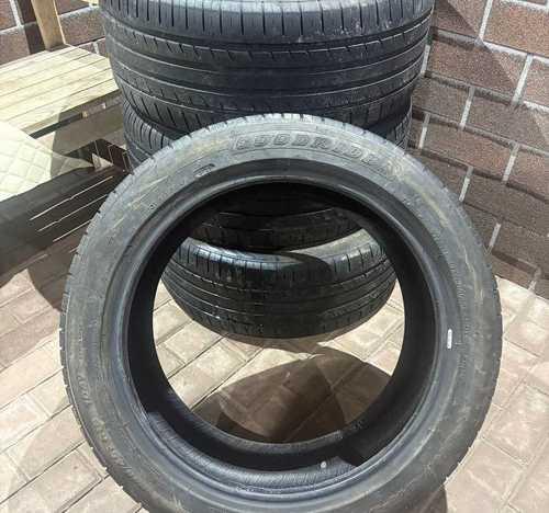 Goodride SA 37 255/45 R19