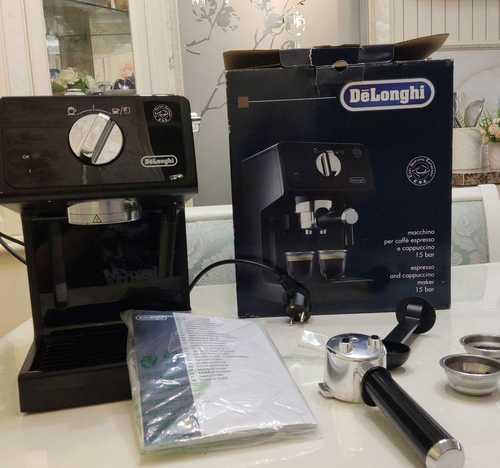 Кофеварка рожковая delonghi