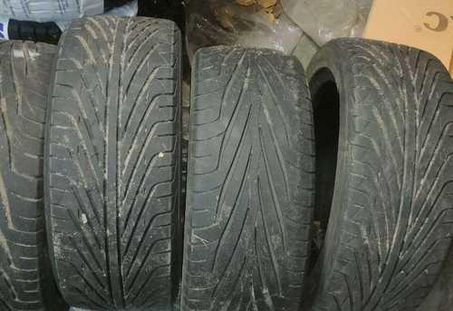 Maxxis MA-Z1 Victra 215/50 R17