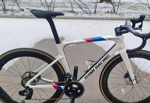 Шоссейный велосипед Titan Racing Valerian Carbon