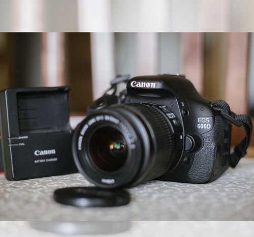 Canon 600D   Canon 18-55 IS