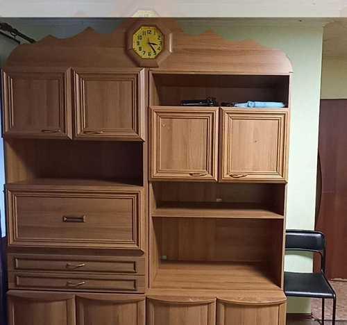 Буфеты и шкафы старинные
