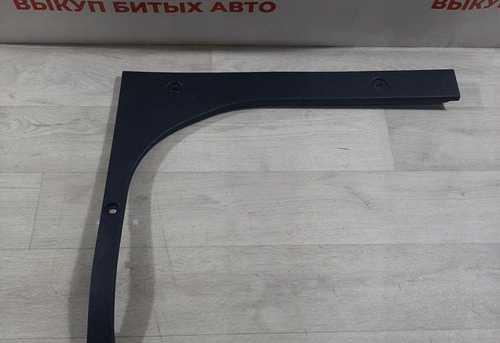 Накладка на стойку кузова задняя правая Kia Rio 3